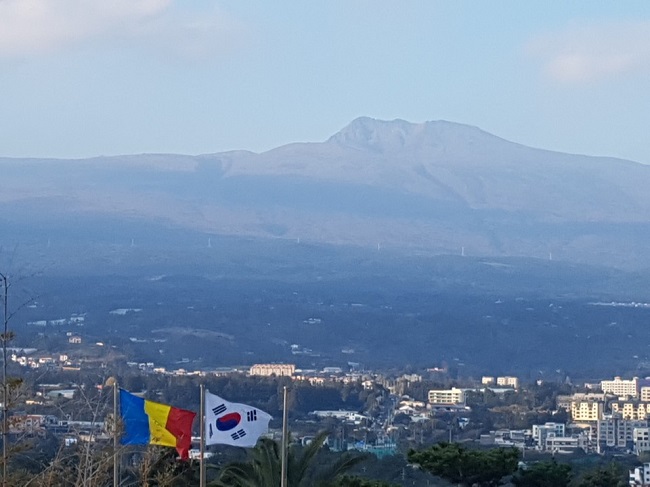 남한 최고봉, '민족의 靈山' 해발 1950m 한라산 원경